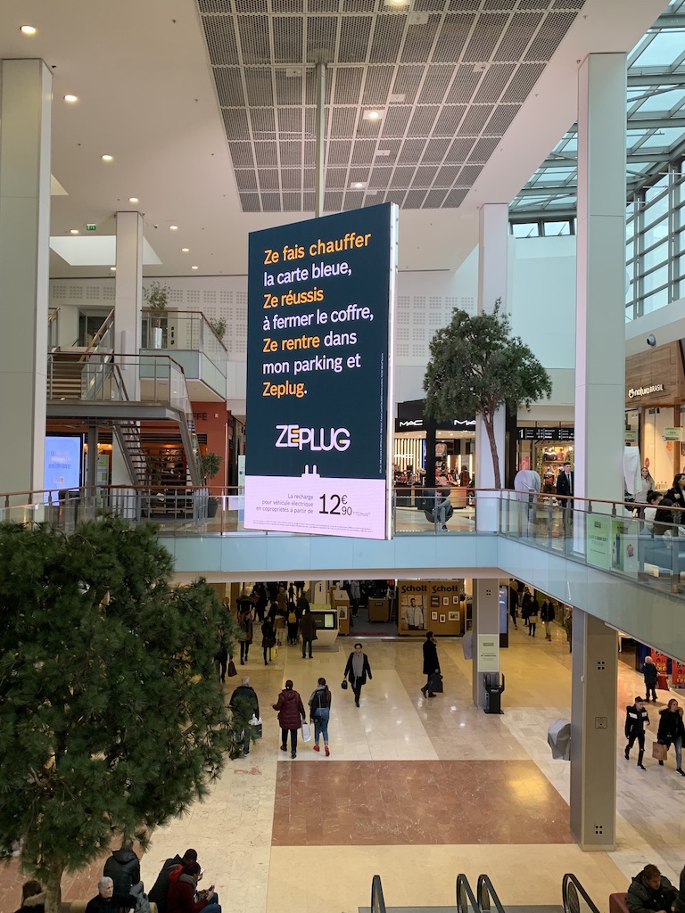La start-up de recharge électrique Zeplug lance sa campagne de pub