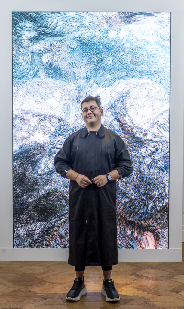 Refik Anadol, l'artiste qui explore des mondes parallèles avec nos data