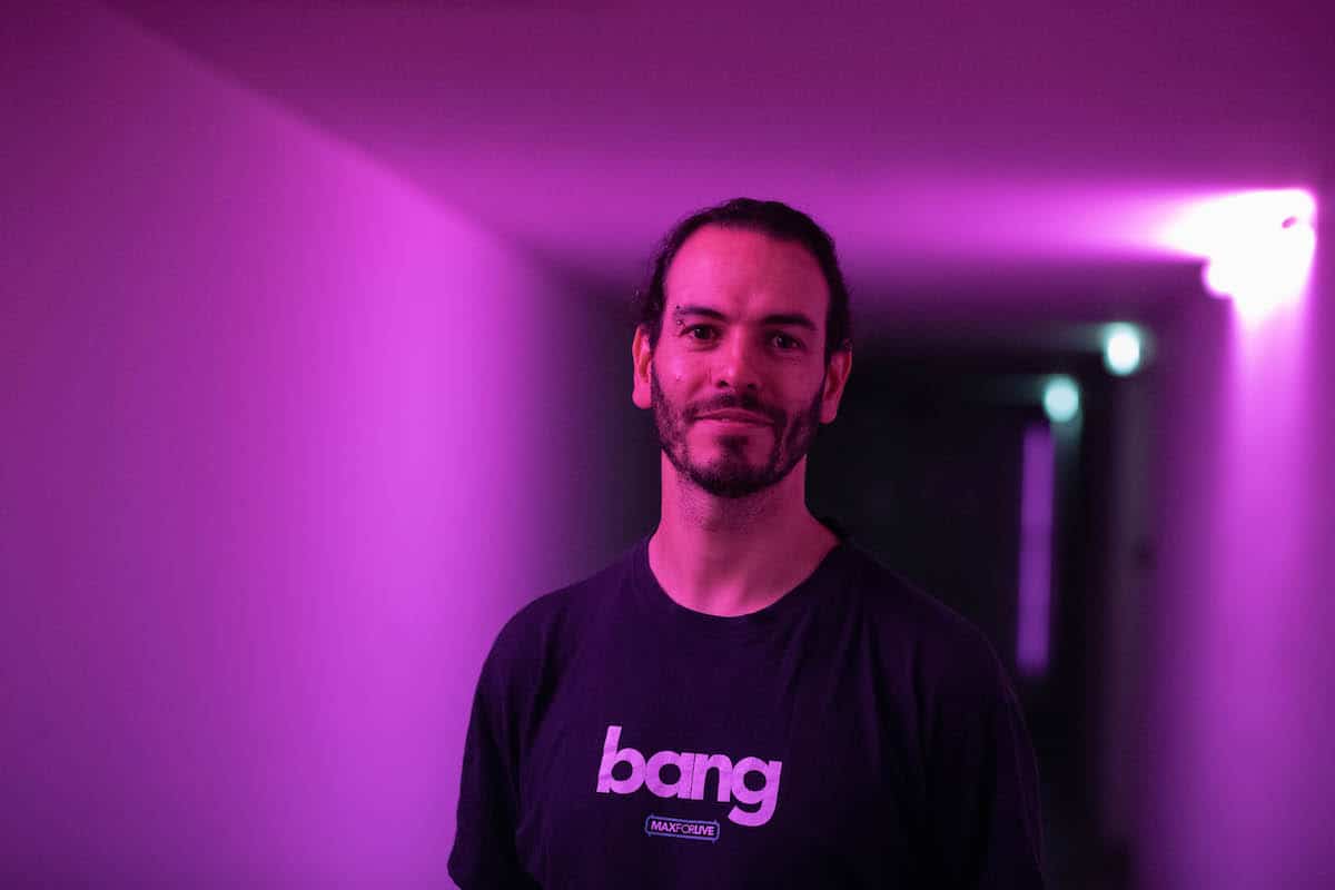 Molécule crée de la musique en live par la pensée