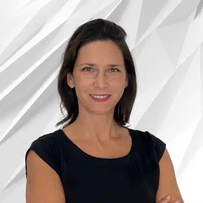 Portrait de Candice Robert, Directrice service Electrification, ABB ...